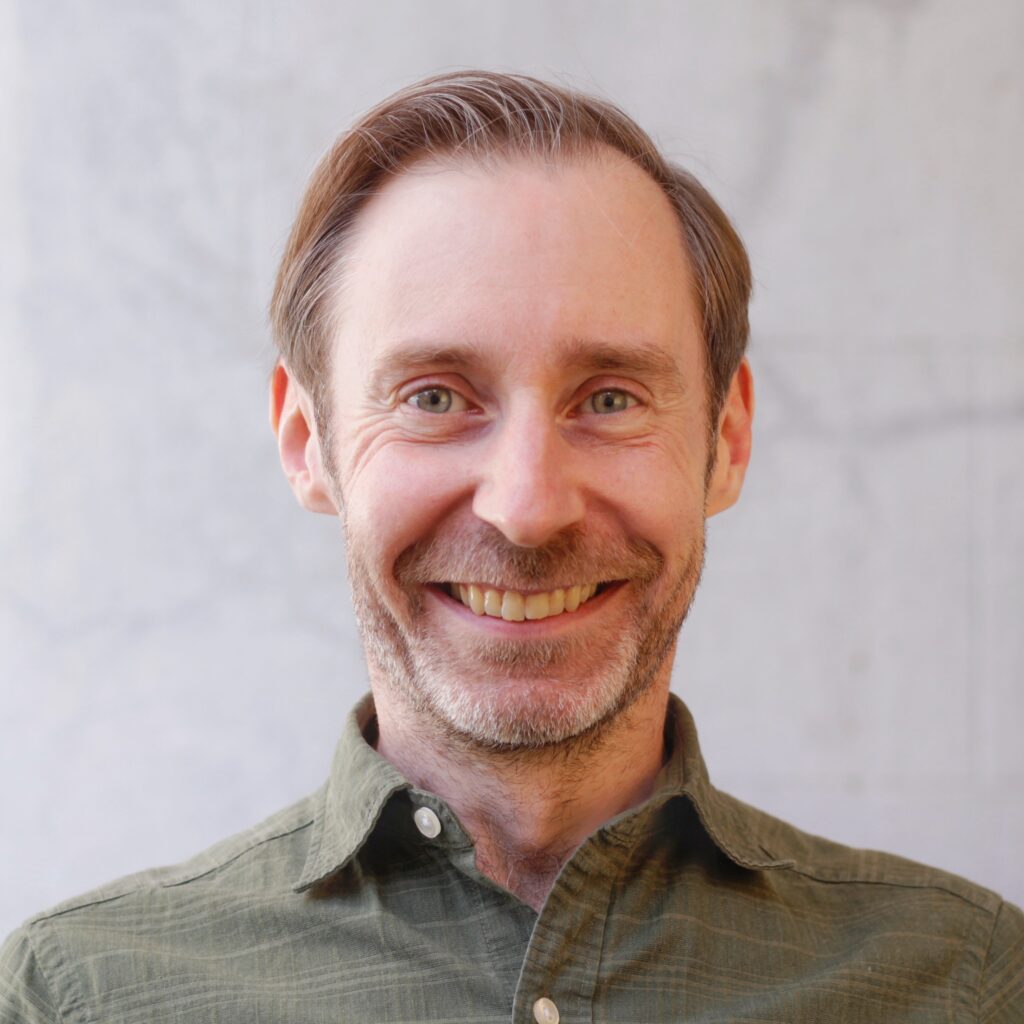 About Me – Simon Howard